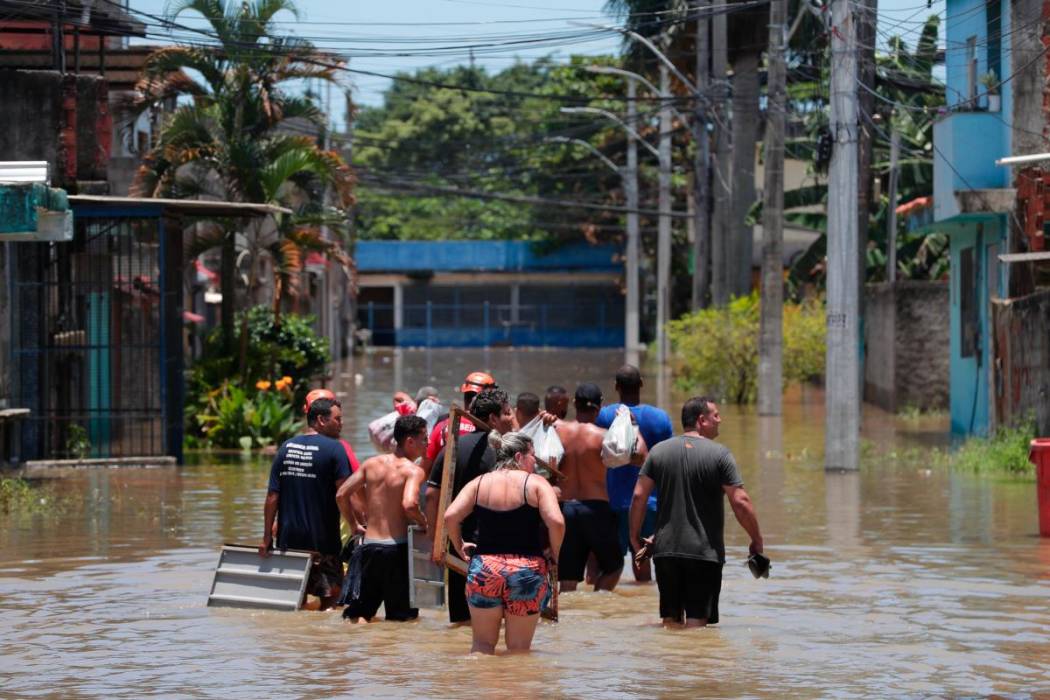 Al Menos 12 Muertos En Brasil Por Las Fuertes Lluvias En Río De Janeiro